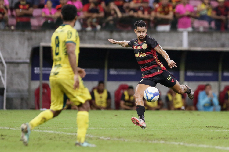 Autor De Gol Em Vitória Contra Mirassol Rosales Projeta Sequência